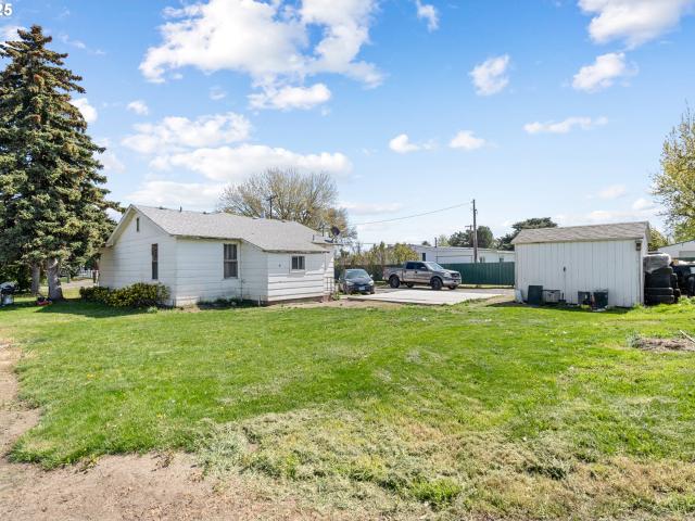 1675 NW 11TH ST
