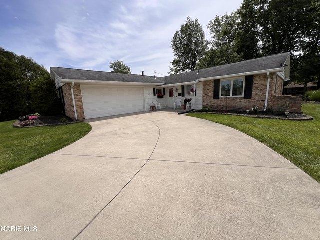 1675 Rebecca Dr, Lima, OH 45805