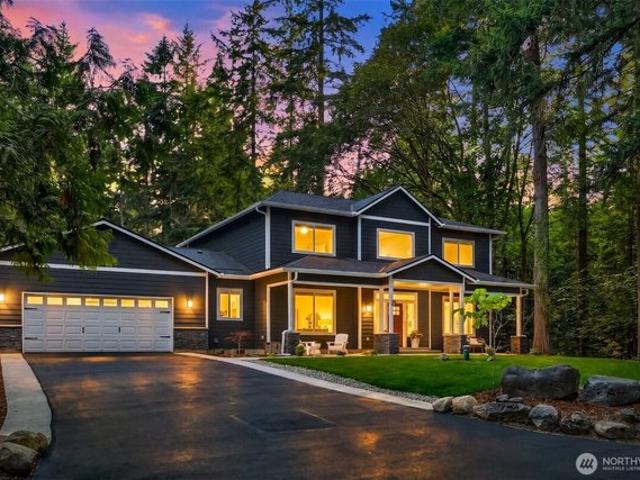 16761 NE Sanwick Pl, Bainbridge Island, WA 98110