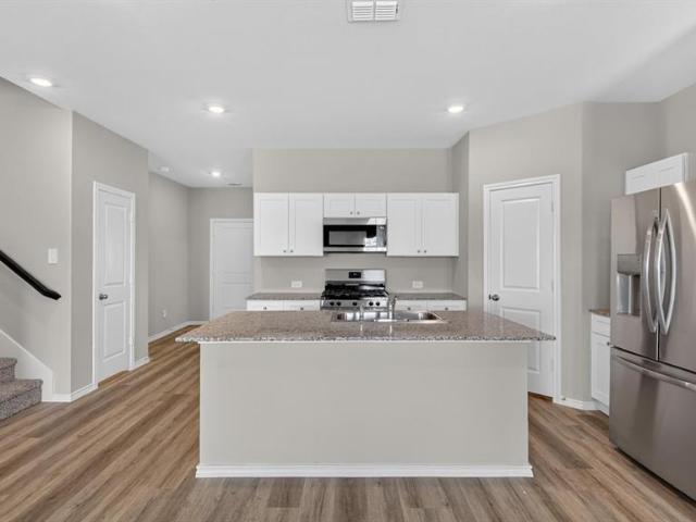 16765 Hudson Prairie Way