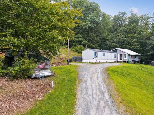 1676 Old River Rd, Hartford, VT 05001
