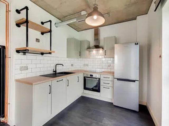 1676 Ferrum | Quintain Living
