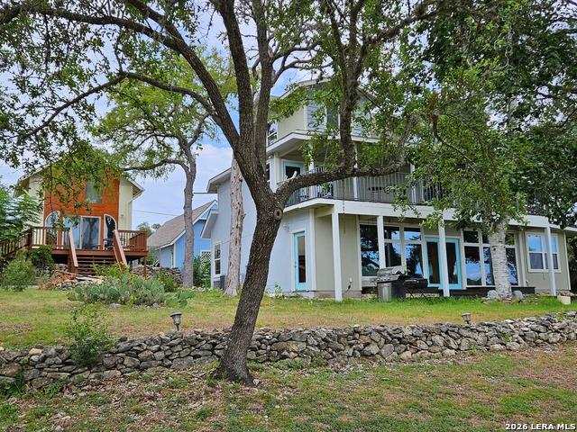 1676 Lake Dr