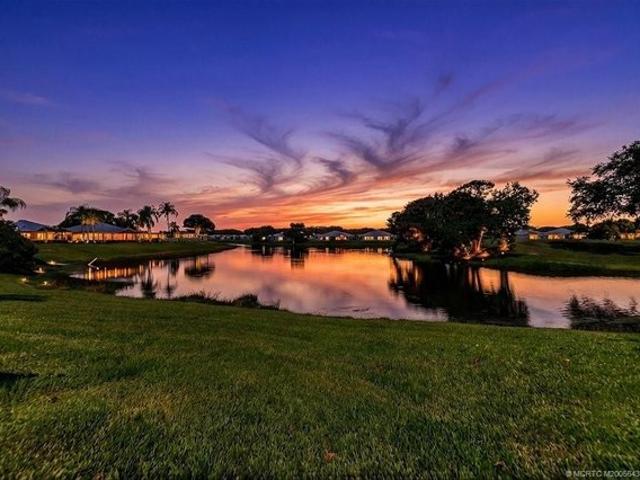1676 SW Monarch Club Dr, Palm City, FL 34990