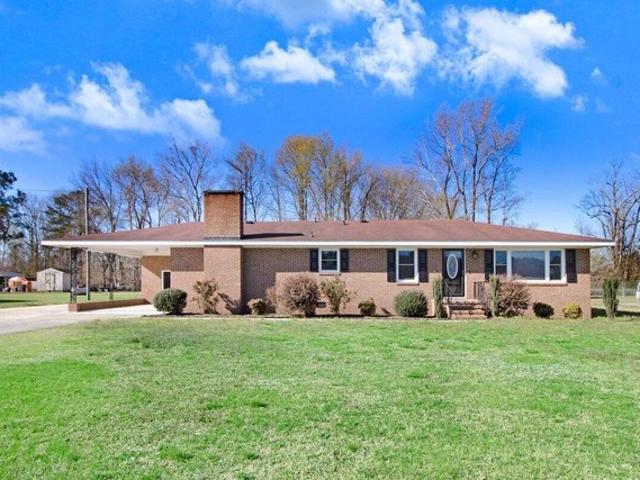 1676 Tommys Rd, Goldsboro, NC 27534