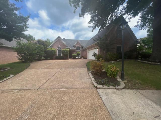 1676 Von Hall Dr, Collierville, TN 38017 | MLS #10220 | Compass