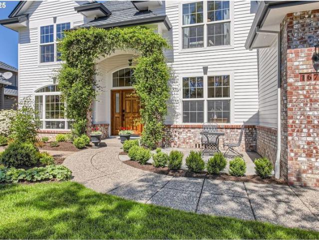 16775 NW Sandelie Ct, Beaverton, OR