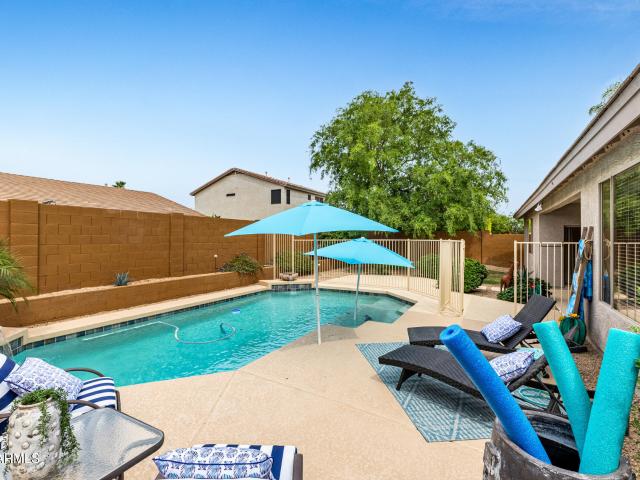 16776 W Aberdeen Dr, Surprise, AZ 85374 | MLS #7010 | Compass