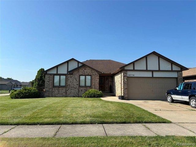 16776 Sarno Dr, Macomb Township, MI 48044
