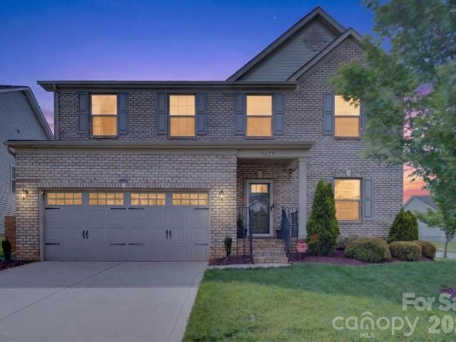 1677 Scarbrough Circle SW