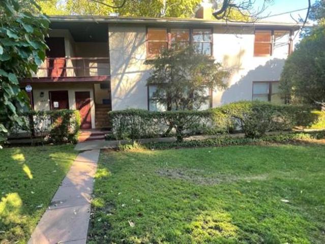 1677 Woodland Ave, East Palo Alto, CA 94303