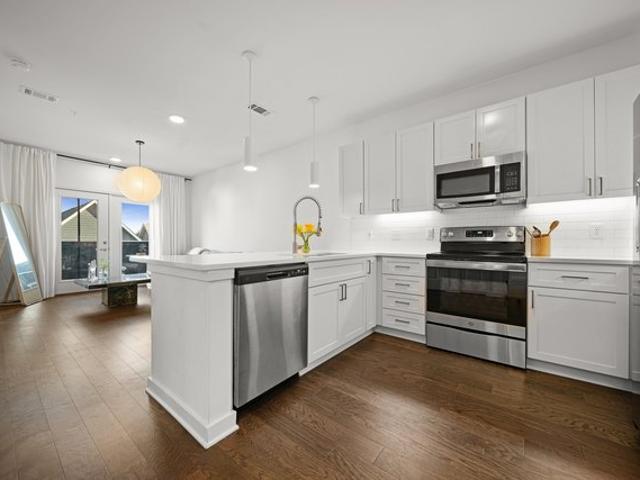 1677 54th Ave N Apt 421, Nashville, TN 37209