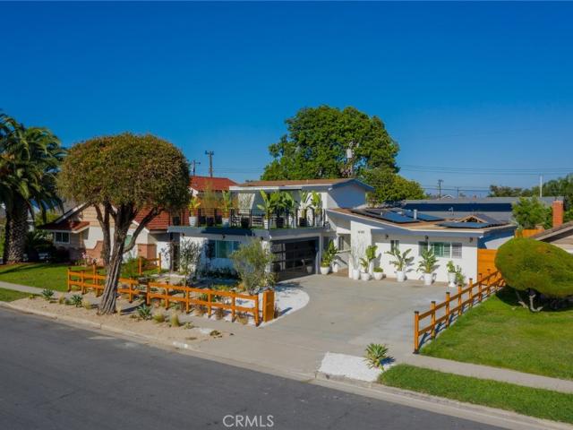 16782 Heritage, Huntington Beach, CA 92647 | MLS #OC26009 | Compass