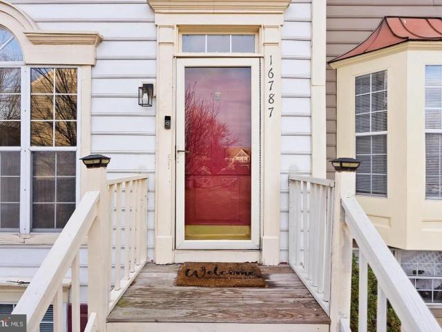 16787 Brandy Moor Loop, Woodbridge, VA 22191 | MLS #VAPW2118 | Compass