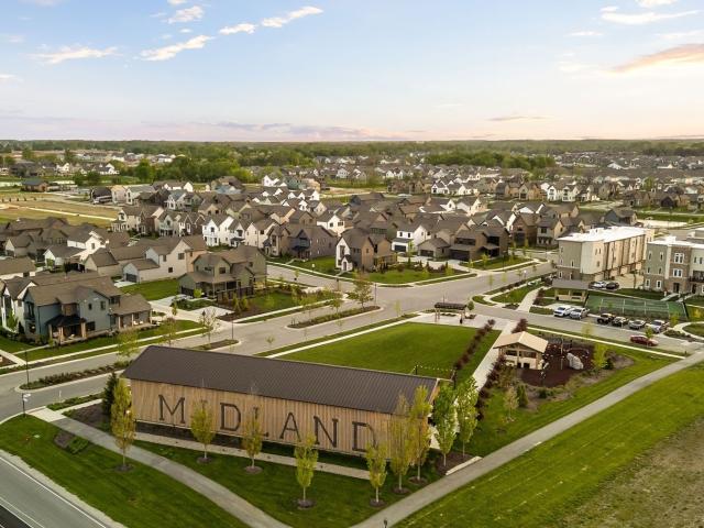 1678 Coach Dr, Westfield, IN 46074 | MLS #22079