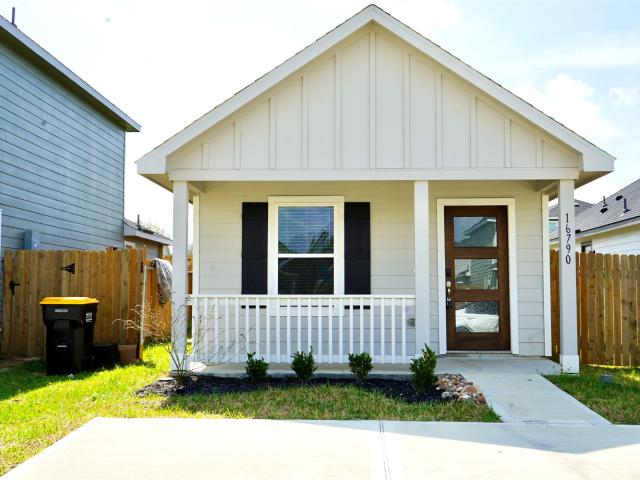 16790 N Marie Vlg Dr, Conroe, TX 77306 | MLS #85698
