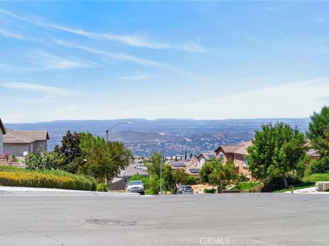 16796 Golden Bluff Loop