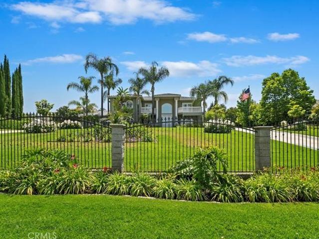 16796 Katie Dr, Riverside, CA 92504