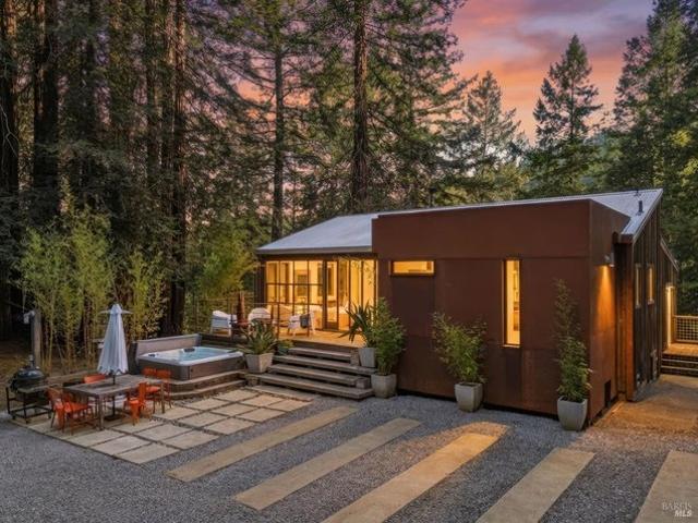 16798 Armstrong Woods Rd, Guerneville, CA 95446
