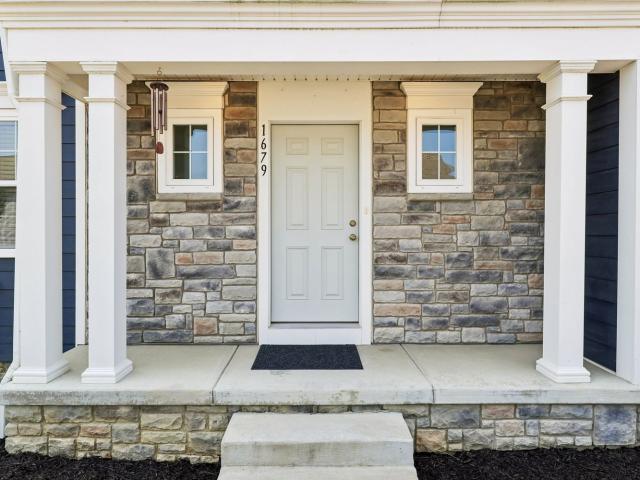 1679 Hastings Park