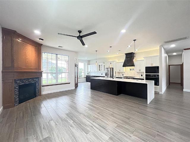 16700 Brewster Lane