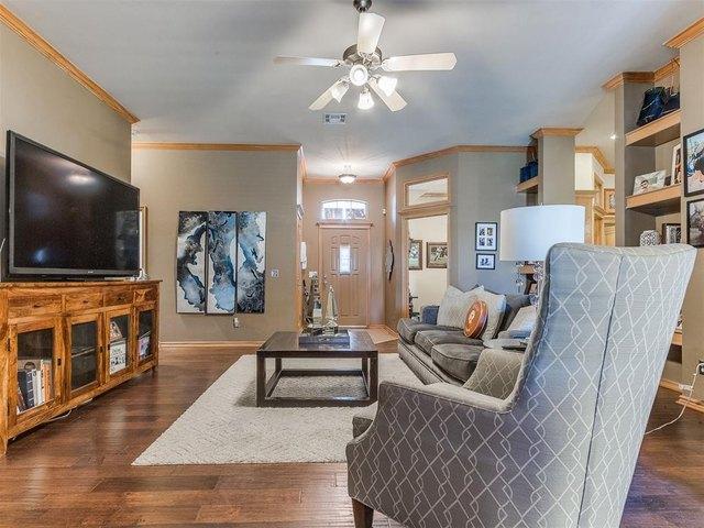 16704 Valderama Way, Edmond, OK 73012
