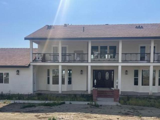 16705 Bonanza Dr, Riverside, CA 92504