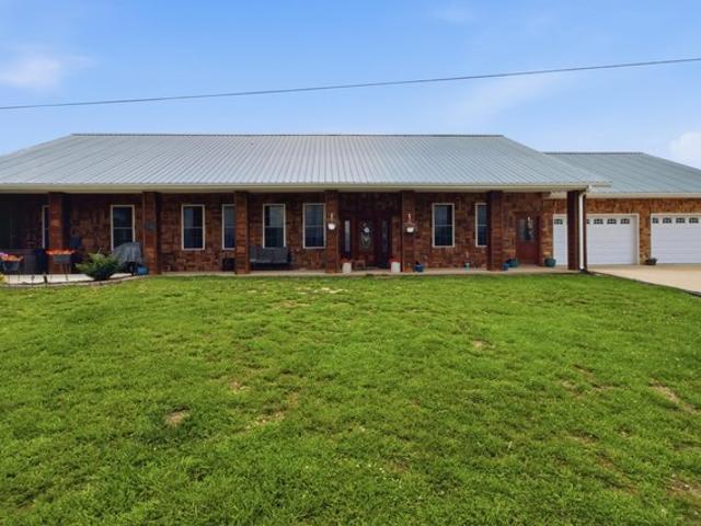 16705 Oak Hill Drive Rd, Houston, MO 65483