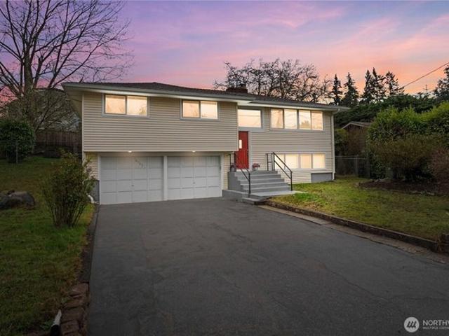 1670 th Pl W, Lynnwood, WA 98037