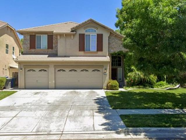1670 Mahogany Dr, Los Banos, CA 93635