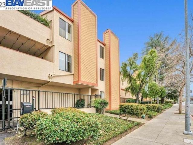 1670 Clayton Rd #24, Concord, CA 94520