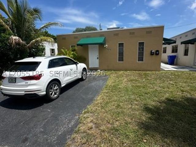 1670 Harding St, Hollywood, FL 33020
