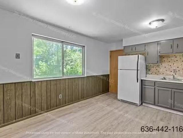 1670 Queens Dr