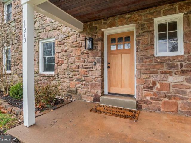 1670 Salem Circle