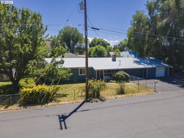 1670 se mountain view dr
