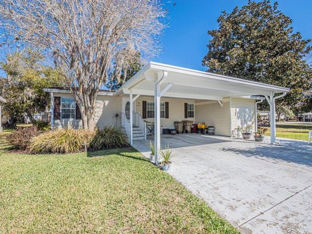 1670 Shady Ln, Grand Island, FL 32735