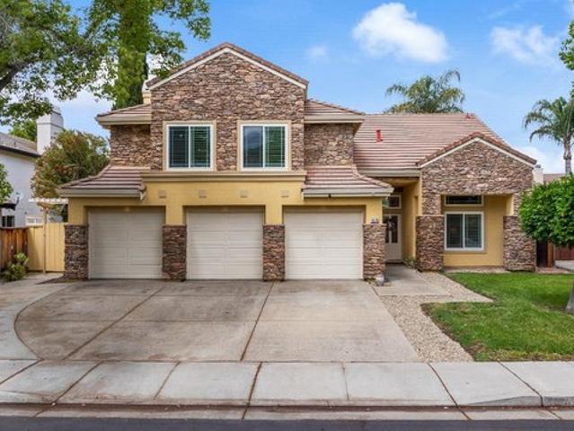 1670 Tahoe Cir, Tracy, CA 95376