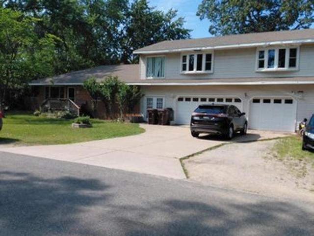 1670 Vine Ave, Muskegon, MI 49442