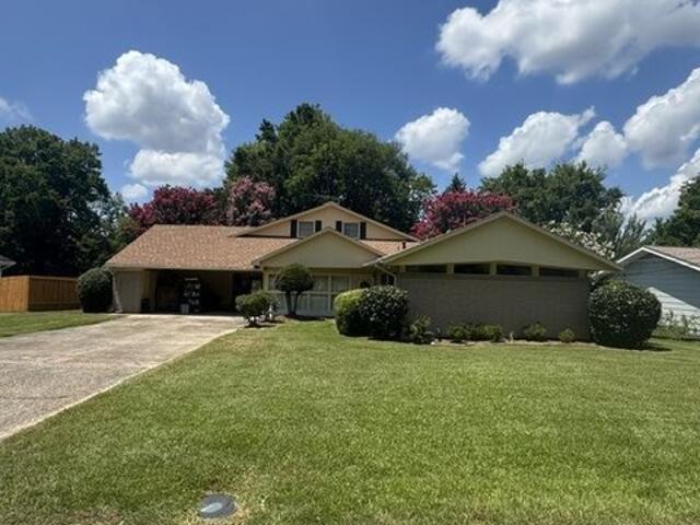 1670 Wilhurst St, Jackson, MS 39211