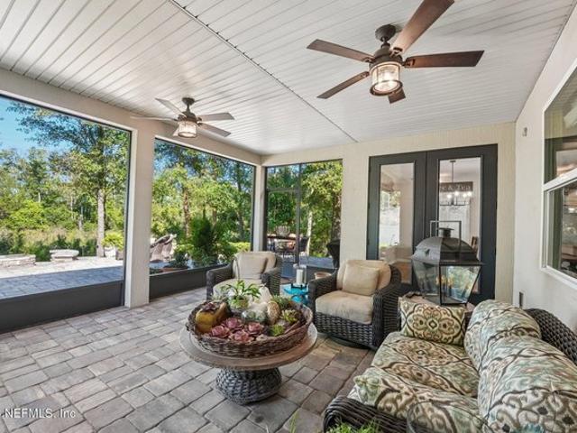 16713 Oak Preserve Dr, Jacksonville, FL 32226