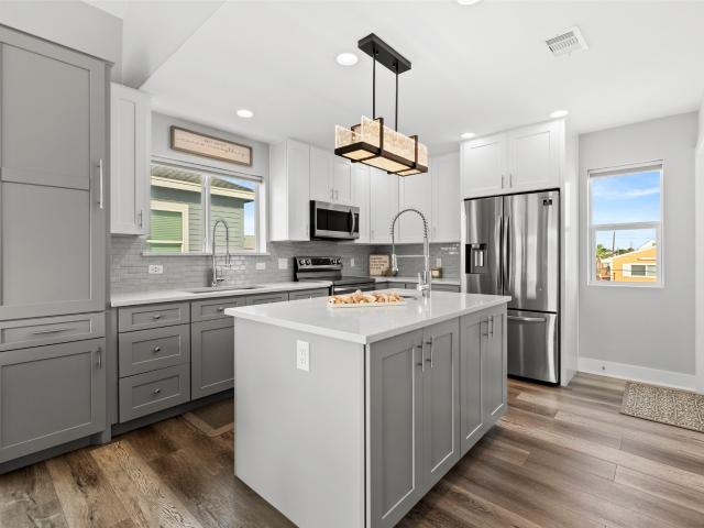 16710 Tahiti Way