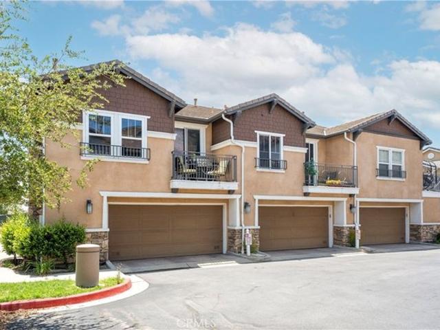 16710 Nicklaus Dr Unit 74, Sylmar, CA 91342