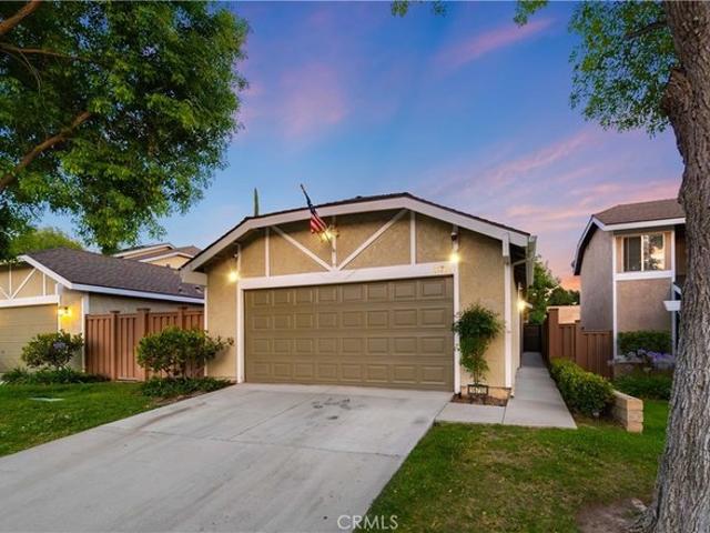 16710 Shinedale Dr, Canyon Country, CA 91387