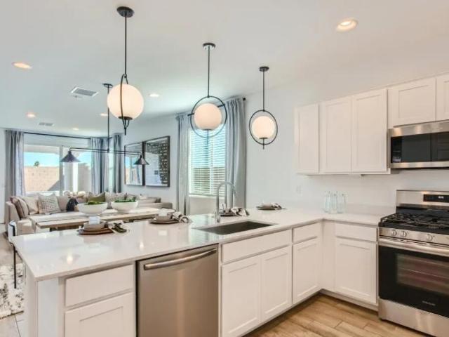 16714 w buckskin trail