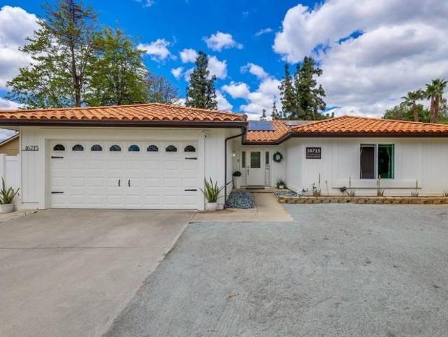 16715 Daza Dr, Ramona, CA 92065