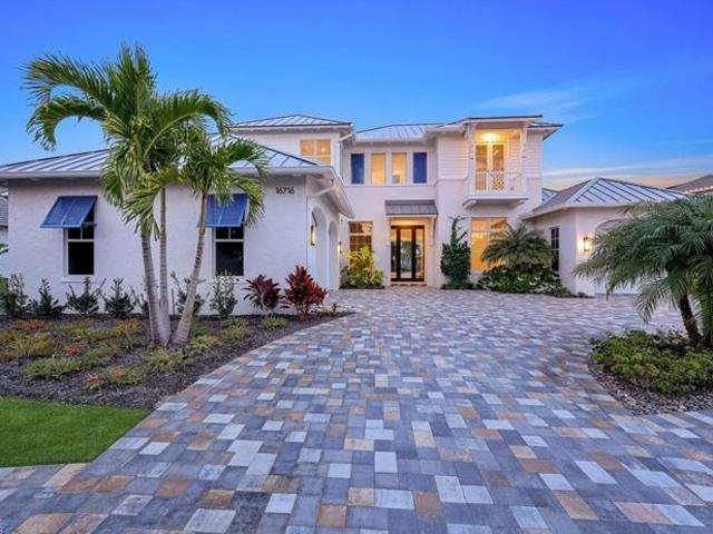 16716 Enclave Cir, Naples, FL 34110