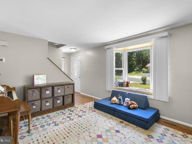 16716 Sioux Lane