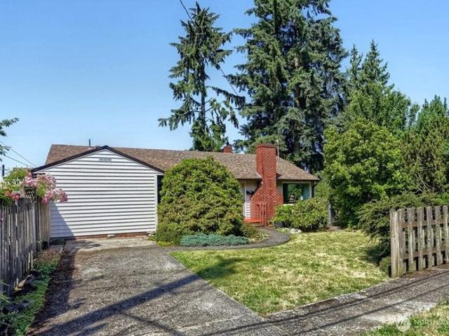 16719 3rd Ave NE, Shoreline, WA 98155