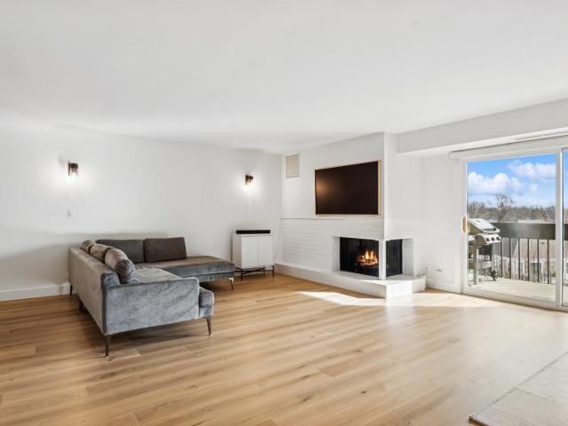 1671 Mission Hills Road # S404