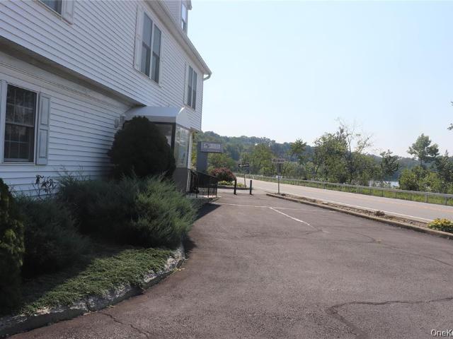 1671 Route 6